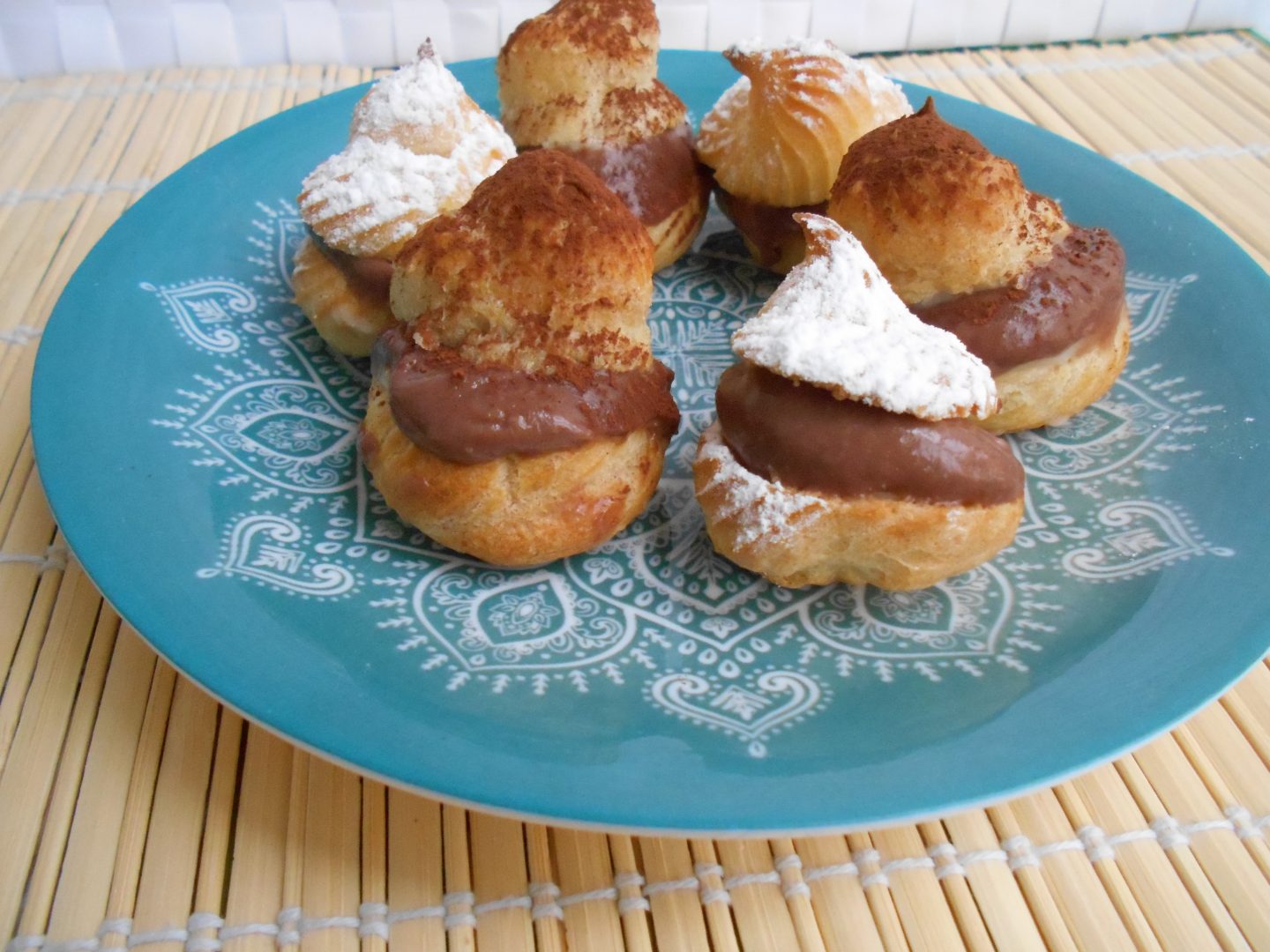 147º receta: PROFITEROLES DE CREMA DE CHOCOLATE — MAYTE EN LA COCINA