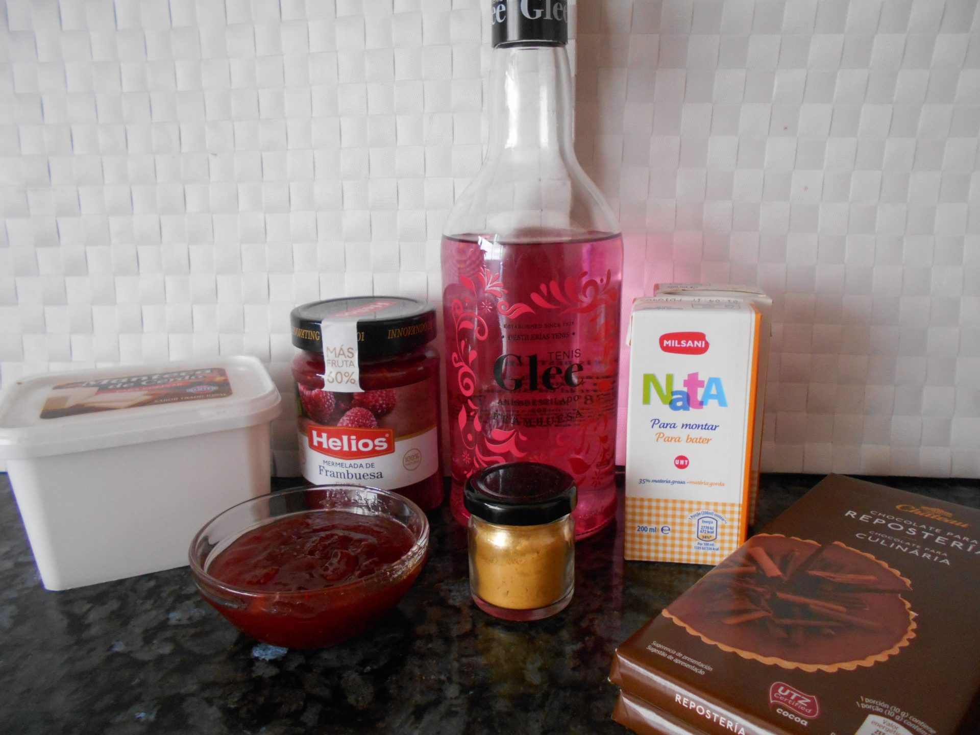 566° receta: TURRÓN DE ANÍS Y FRAMBUESA CON TENIS GLEE — MAYTE EN LA COCINA