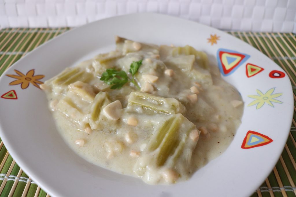 889° receta: CARDOS EN SALSA DE ALMENDRAS — MAYTE EN LA COCINA