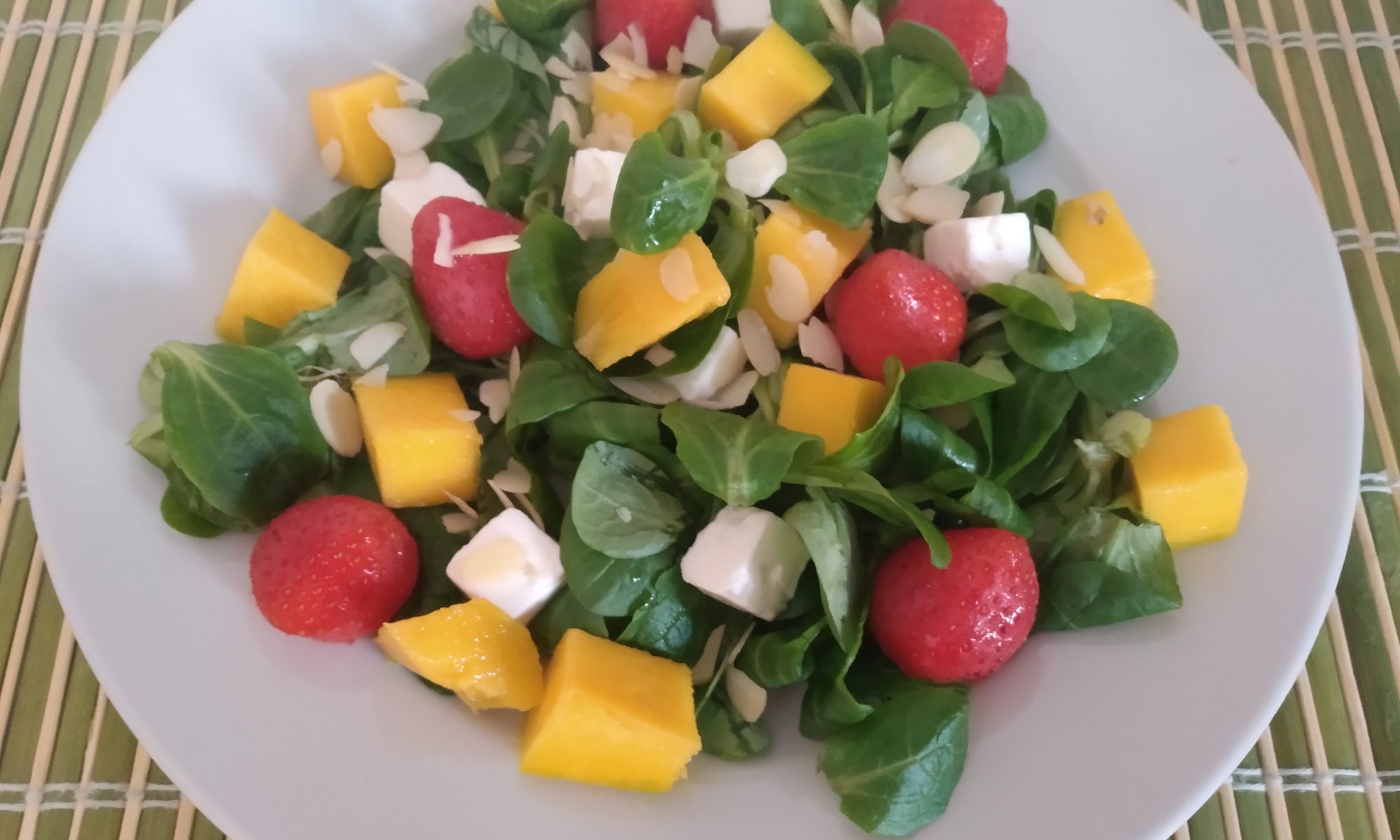 920° receta ENSALADA DE MANGO Y FRESAS — MAYTE EN LA COCINA