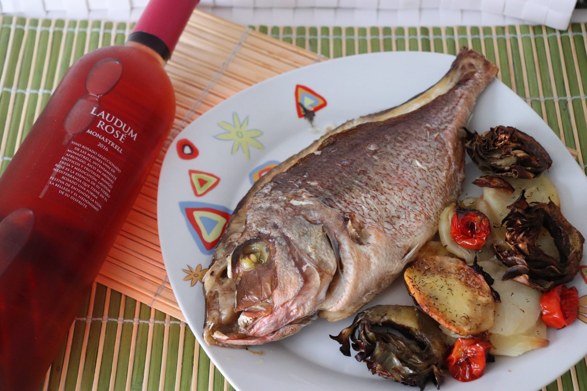 931° receta: PARGO ROSADO AL HORNO CON ALCACHOFAS Y TOMATITOS — MAYTE ...